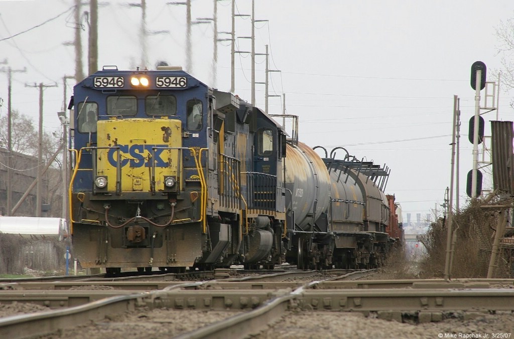 CSX B40-8 5946